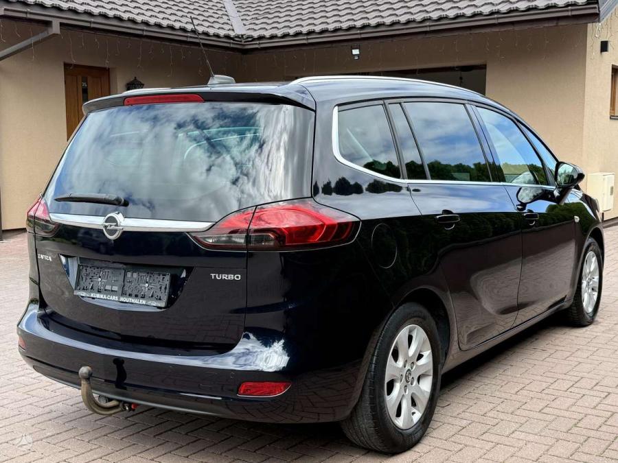 Blue Opel Zafira 2018 in Utena, with an engine capacity of 1.36 L and mileage of 111 thousand km for 8200 €, photo 6 on AUTOMOTO.COM.LV