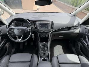 Blue Opel Zafira 2018 in Utena, with an engine capacity of 1.36 L and mileage of 111 thousand km for 8200 €, photo 12 on AUTOMOTO.COM.LV