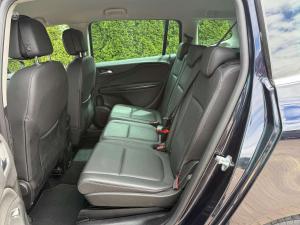 Blue Opel Zafira 2018 in Utena, with an engine capacity of 1.36 L and mileage of 111 thousand km for 8200 €, photo 19 on AUTOMOTO.COM.LV