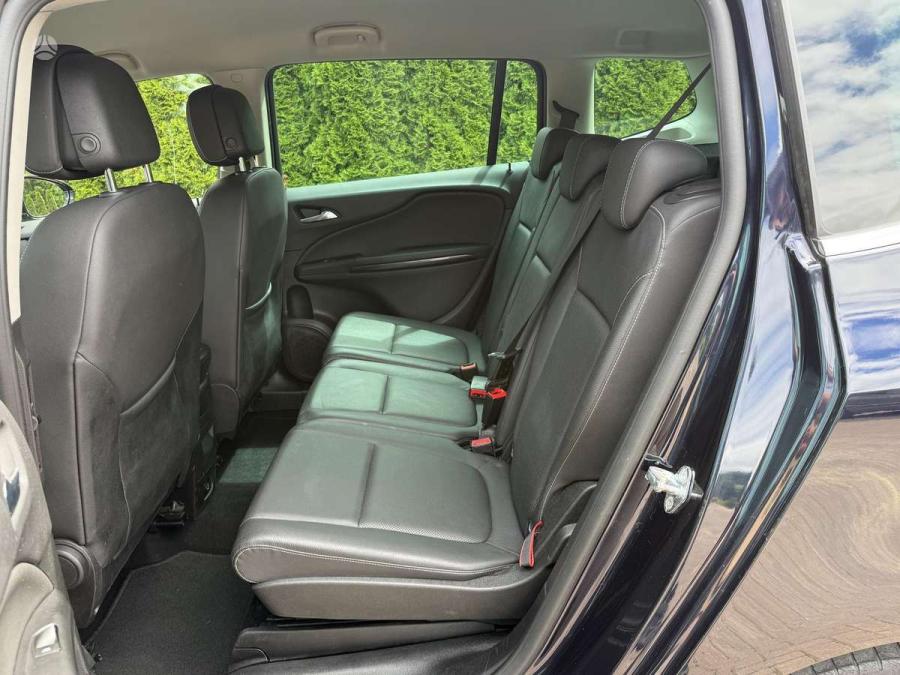 Blue Opel Zafira 2018 in Utena, with an engine capacity of 1.36 L and mileage of 111 thousand km for 8200 €, photo 19 on AUTOMOTO.COM.LV