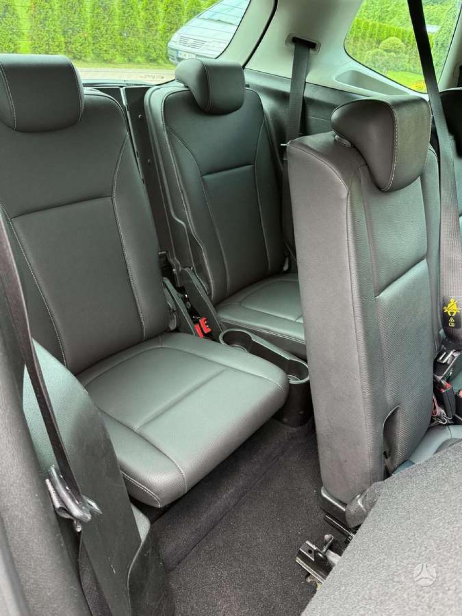 Blue Opel Zafira 2018 in Utena, with an engine capacity of 1.36 L and mileage of 111 thousand km for 8200 €, photo 20 on AUTOMOTO.COM.LV