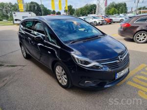 Zils Opel Zafira 2019 Rīga, ar dzinēja tilpumu 2.00 L un nobraukumu 159 tūkst. km par 11700 €, foto 4 vietnē AUTOMOTO.COM.LV