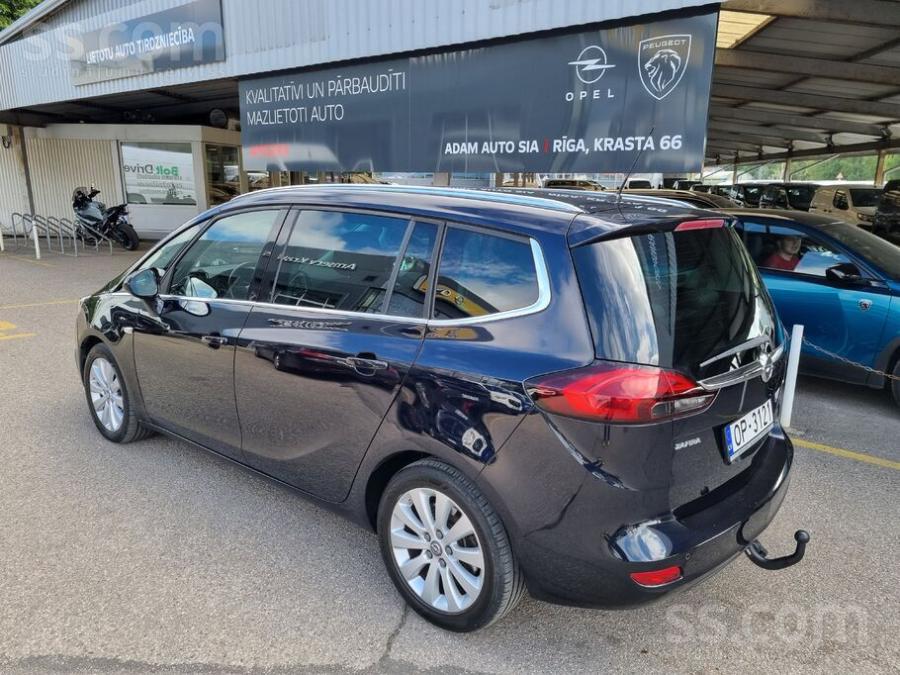 Zils Opel Zafira 2019 Rīga, ar dzinēja tilpumu 2.00 L un nobraukumu 159 tūkst. km par 11700 €, foto 5 vietnē AUTOMOTO.COM.LV