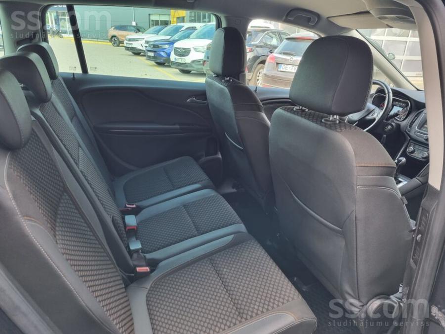Zils Opel Zafira 2019 Rīga, ar dzinēja tilpumu 2.00 L un nobraukumu 159 tūkst. km par 11700 €, foto 8 vietnē AUTOMOTO.COM.LV