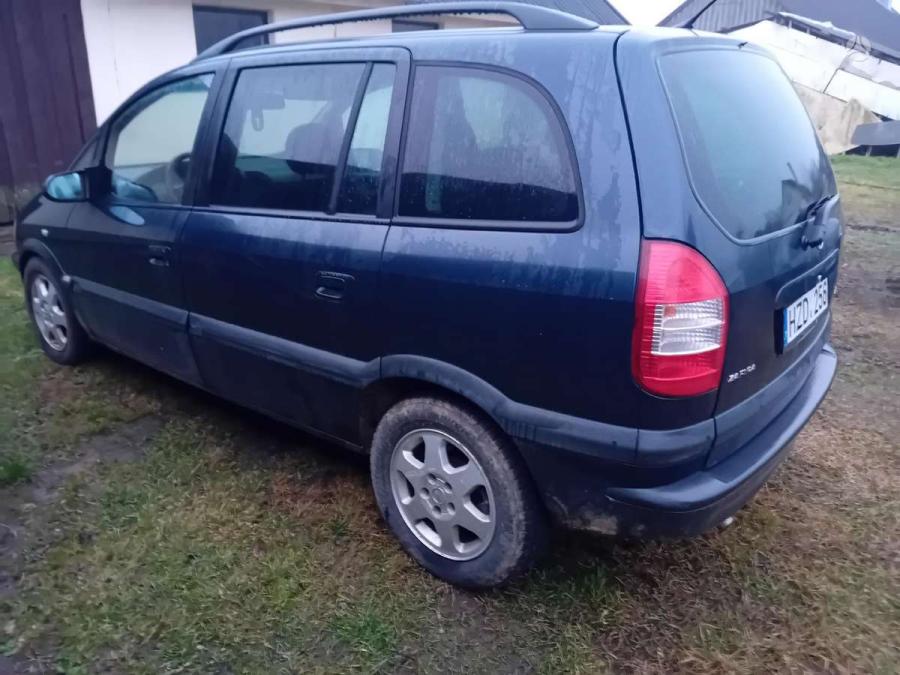 Blue Opel Zafira 2000 in Raseiniai, with an engine capacity of 0.00 L and mileage of 275 thousand km for 500 €, photo 3 on AUTOMOTO.COM.LV