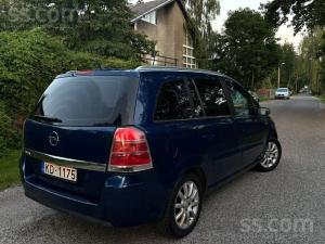 Blue Opel Zafira 2007 in Riga, with an engine capacity of 1.90 L and mileage of 275 thousand km for 2400 €, photo 5 on AUTOMOTO.COM.LV