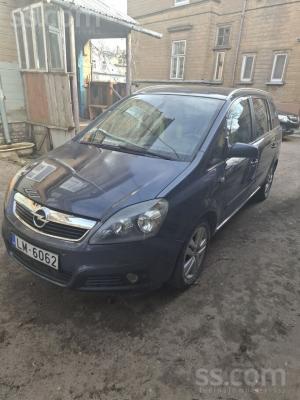 Zils Opel Zafira 2004 Liepāja, ar dzinēja tilpumu 1.90 L un nobraukumu 0 tūkst. km par 2000 €, foto  vietnē AUTOMOTO.COM.LV