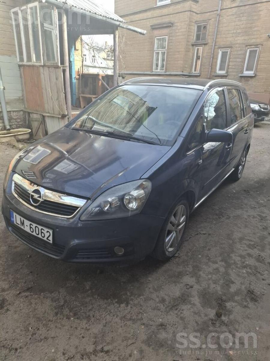 Zils Opel Zafira 2004 Liepāja, ar dzinēja tilpumu 1.90 L un nobraukumu 0 tūkst. km par 2000 €, foto 1 vietnē AUTOMOTO.COM.LV
