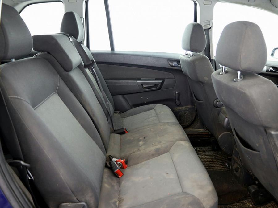 Blue Opel Zafira 2007 in Tallinn, with an engine capacity of 1.90 L and mileage of 449 thousand km for 599 €, photo 8 on AUTOMOTO.COM.LV