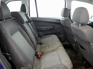 Blue Opel Zafira 2007 in Tallinn, with an engine capacity of 1.90 L and mileage of 449 thousand km for 599 €, photo 16 on AUTOMOTO.COM.LV