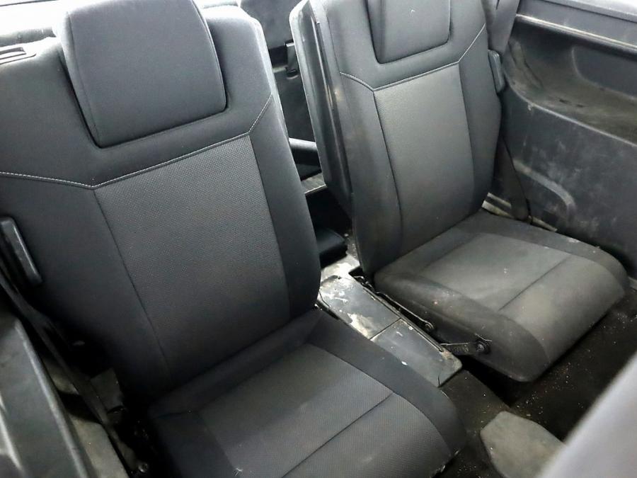 Blue Opel Zafira 2007 in Tallinn, with an engine capacity of 1.90 L and mileage of 449 thousand km for 599 €, photo 17 on AUTOMOTO.COM.LV