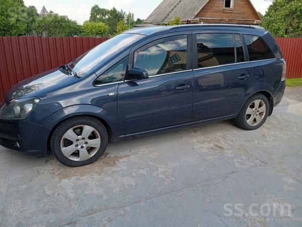 Zils Opel Zafira 2007 Daugavpils, ar dzinēja tilpumu 1.90 L un nobraukumu 302 tūkst. km par 1350 €, foto 1 vietnē AUTOMOTO.COM.LV