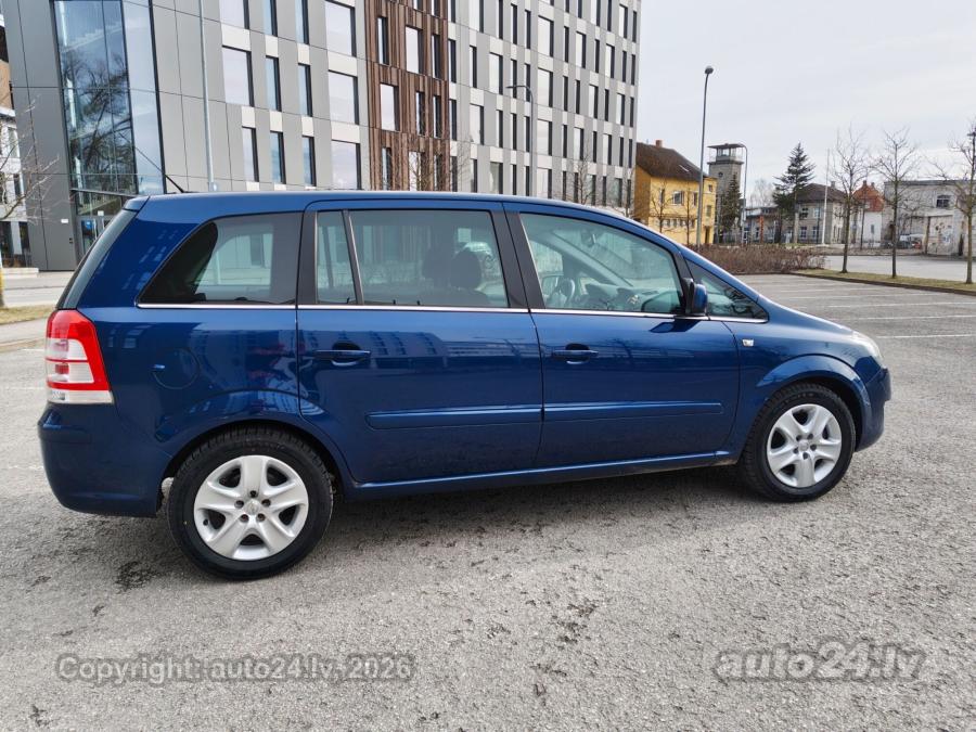Zils Opel Zafira 2011 Tallina, ar dzinēja tilpumu 1.70 L un nobraukumu 133 tūkst. km par 4485 €, foto 1 vietnē AUTOMOTO.COM.LV