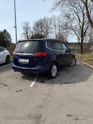 Blue Opel Zafira 2013 in Riga, with an engine capacity of 2.00 L and mileage of 339 thousand km for 4600 €, photo 3 on AUTOMOTO.COM.LV