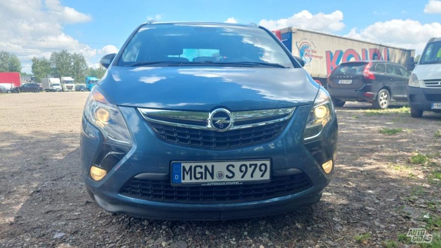 Blue Opel Zafira 2013 in Kaunas, with an engine capacity of 2.00 L and mileage of 239 thousand km for 4700 €, photo 3 on AUTOMOTO.COM.LV