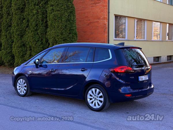 Blue Opel Zafira 2015 in Tallinn, with an engine capacity of 1.60 L and mileage of 291 thousand km for 4900 €, photo 4 on AUTOMOTO.COM.LV
