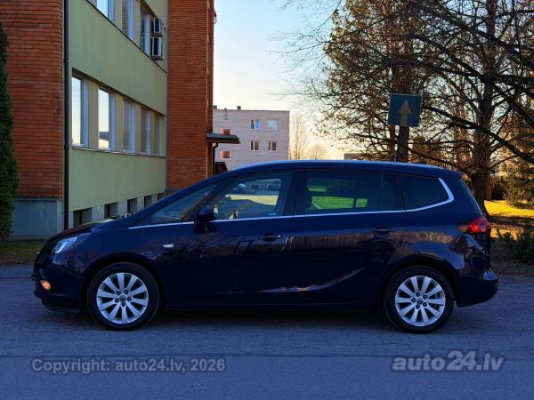 Blue Opel Zafira 2015 in Tallinn, with an engine capacity of 1.60 L and mileage of 291 thousand km for 4900 €, photo 5 on AUTOMOTO.COM.LV