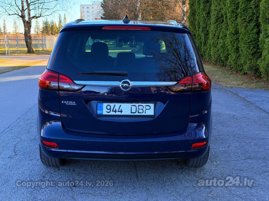 Blue Opel Zafira 2015 in Tallinn, with an engine capacity of 1.60 L and mileage of 291 thousand km for 4900 €, photo 9 on AUTOMOTO.COM.LV