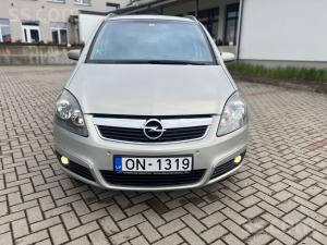 Brown Opel Zafira 2005 in Rezekne, with an engine capacity of 1.90 L and mileage of 197 thousand km for 3350 €, photo  on AUTOMOTO.COM.LV