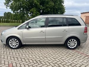 Brown Opel Zafira 2005 in Rezekne, with an engine capacity of 1.90 L and mileage of 197 thousand km for 3350 €, photo 5 on AUTOMOTO.COM.LV