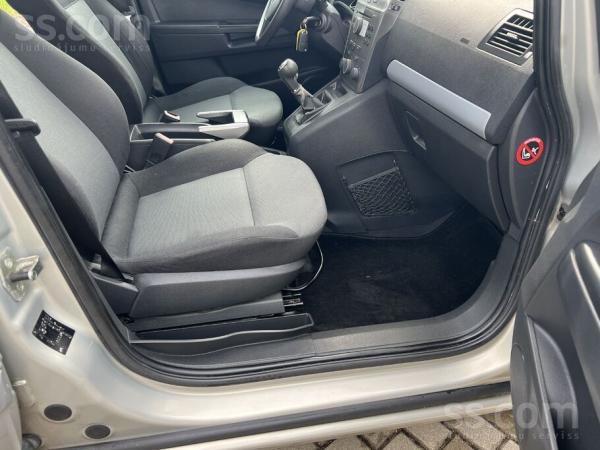 Brūns Opel Zafira 2005 Rēzekne, ar dzinēja tilpumu 1.90 L un nobraukumu 197 tūkst. km par 3350 €, foto 10 vietnē AUTOMOTO.COM.LV