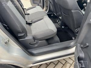 Brown Opel Zafira 2005 in Rezekne, with an engine capacity of 1.90 L and mileage of 197 thousand km for 3350 €, photo 12 on AUTOMOTO.COM.LV