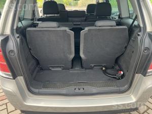 Brown Opel Zafira 2005 in Rezekne, with an engine capacity of 1.90 L and mileage of 197 thousand km for 3350 €, photo 15 on AUTOMOTO.COM.LV