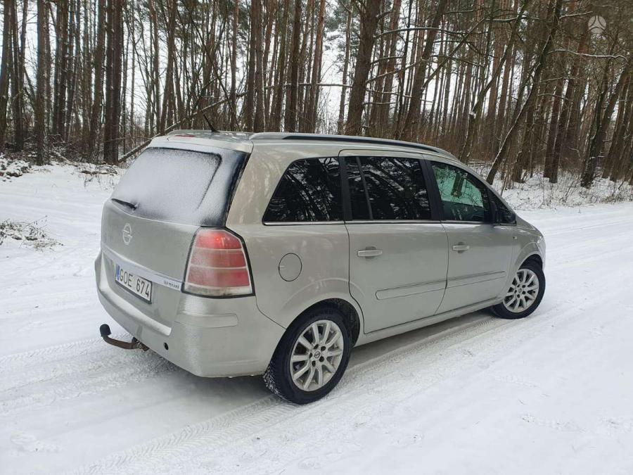 Brūns Opel Zafira 2007 Vilkaviškis, ar dzinēja tilpumu 1.91 L un nobraukumu 320 tūkst. km par 900 €, foto 3 vietnē AUTOMOTO.COM.LV