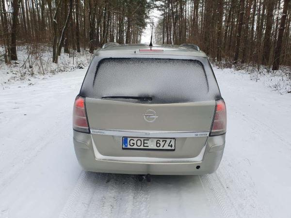 Brūns Opel Zafira 2007 Vilkaviškis, ar dzinēja tilpumu 1.91 L un nobraukumu 320 tūkst. km par 900 €, foto 4 vietnē AUTOMOTO.COM.LV