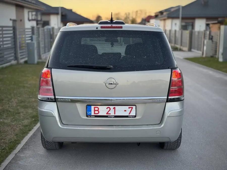 Brūns Opel Zafira 2007 Jelgava, ar dzinēja tilpumu 1.90 L un nobraukumu 258 tūkst. km par 3150 €, foto 6 vietnē AUTOMOTO.COM.LV
