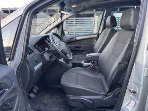 Brūns Opel Zafira 2007 Jelgava, ar dzinēja tilpumu 1.90 L un nobraukumu 258 tūkst. km par 3150 €, foto 8 vietnē AUTOMOTO.COM.LV