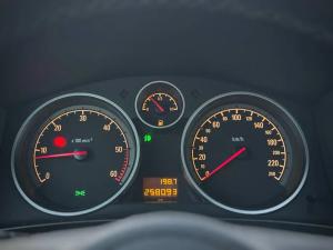 Brūns Opel Zafira 2007 Jelgava, ar dzinēja tilpumu 1.90 L un nobraukumu 258 tūkst. km par 3150 €, foto 18 vietnē AUTOMOTO.COM.LV