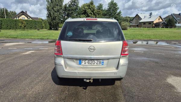 Brūns Opel Zafira 2008 Tauragė, ar dzinēja tilpumu 1.91 L un nobraukumu 340 tūkst. km par 1050 €, foto 5 vietnē AUTOMOTO.COM.LV