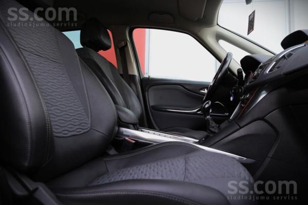 Brūns Opel Zafira 2012 Rīga, ar dzinēja tilpumu 2.00 L un nobraukumu 0 tūkst. km par 4995 €, foto 10 vietnē AUTOMOTO.COM.LV