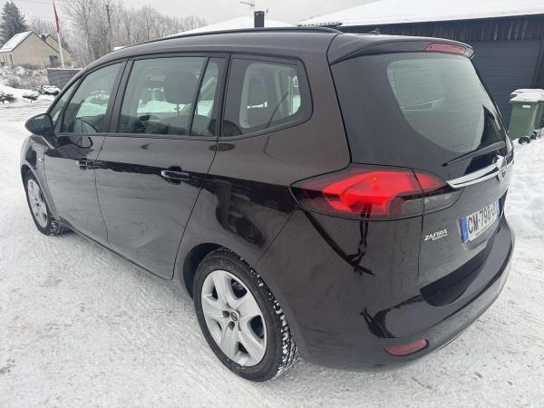 Brown Opel Zafira 2012 in Kaunas, with an engine capacity of 1.40 L and mileage of 156 thousand km for 4900 €, photo 5 on AUTOMOTO.COM.LV