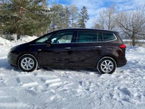 Brown Opel Zafira 2012 in Raseiniai, with an engine capacity of 1.96 L and mileage of 215 thousand km for 5200 €, photo 5 on AUTOMOTO.COM.LV