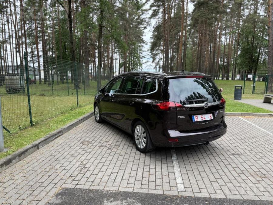 Brūns Opel Zafira 2012 Rīga, ar dzinēja tilpumu 2.00 L un nobraukumu 243 tūkst. km par 4900 €, foto 6 vietnē AUTOMOTO.COM.LV