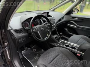 Brūns Opel Zafira 2012 Rīga, ar dzinēja tilpumu 2.00 L un nobraukumu 243 tūkst. km par 4900 €, foto 8 vietnē AUTOMOTO.COM.LV