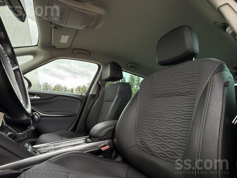 Brūns Opel Zafira 2012 Rīga, ar dzinēja tilpumu 2.00 L un nobraukumu 243 tūkst. km par 4900 €, foto 16 vietnē AUTOMOTO.COM.LV