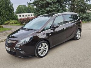 Brown Opel Zafira 2012 in Jekabpils, with an engine capacity of 2.00 L and mileage of 236 thousand km for 6590 €, photo  on AUTOMOTO.COM.LV