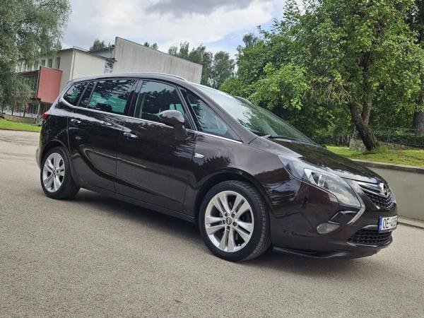 Brūns Opel Zafira 2012 Jēkabpils, ar dzinēja tilpumu 2.00 L un nobraukumu 236 tūkst. km par 6590 €, foto 5 vietnē AUTOMOTO.COM.LV