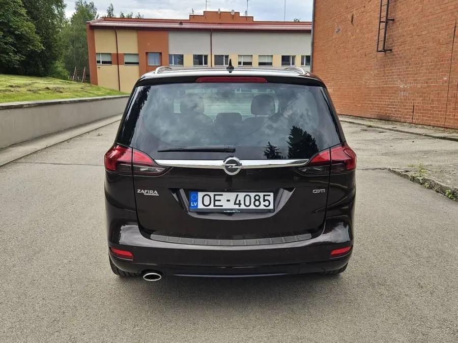 Brūns Opel Zafira 2012 Jēkabpils, ar dzinēja tilpumu 2.00 L un nobraukumu 236 tūkst. km par 6590 €, foto 8 vietnē AUTOMOTO.COM.LV