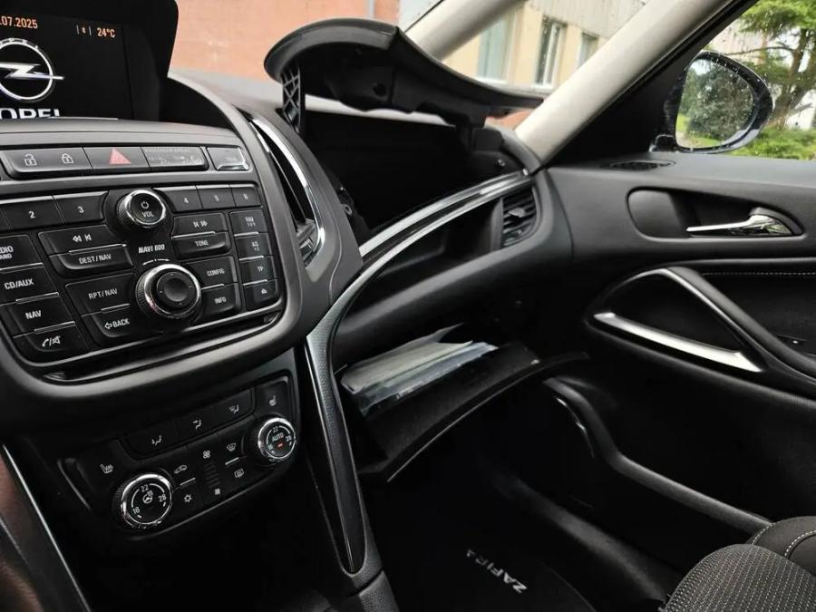 Brūns Opel Zafira 2012 Jēkabpils, ar dzinēja tilpumu 2.00 L un nobraukumu 236 tūkst. km par 6590 €, foto 33 vietnē AUTOMOTO.COM.LV