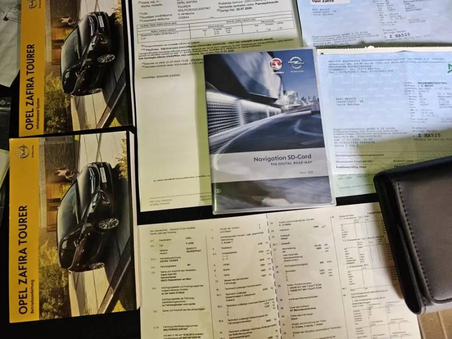 Brūns Opel Zafira 2012 Jēkabpils, ar dzinēja tilpumu 2.00 L un nobraukumu 236 tūkst. km par 6590 €, foto 36 vietnē AUTOMOTO.COM.LV