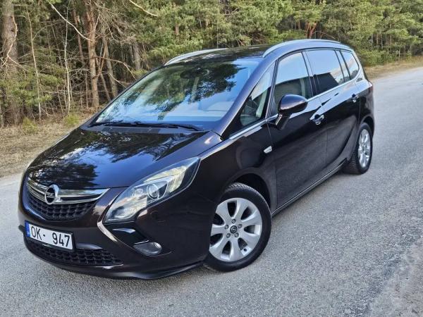 Brūns Opel Zafira 2012 Jēkabpils, ar dzinēja tilpumu 2.00 L un nobraukumu 302 tūkst. km par 6200 €, foto 1 vietnē AUTOMOTO.COM.LV