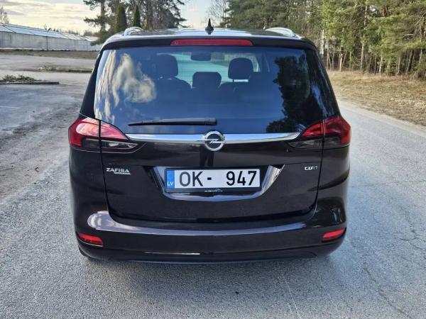 Brūns Opel Zafira 2012 Jēkabpils, ar dzinēja tilpumu 2.00 L un nobraukumu 302 tūkst. km par 6200 €, foto 7 vietnē AUTOMOTO.COM.LV