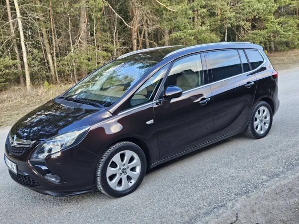 Brūns Opel Zafira 2012 Jēkabpils, ar dzinēja tilpumu 2.00 L un nobraukumu 302 tūkst. km par 6200 €, foto 10 vietnē AUTOMOTO.COM.LV