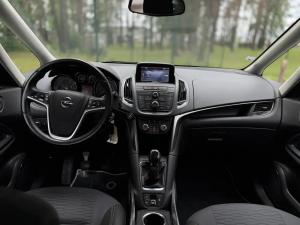 Brown Opel Zafira 2012 in Riga, with an engine capacity of 2.00 L and mileage of 243 thousand km for 2900 €, photo 9 on AUTOMOTO.COM.LV