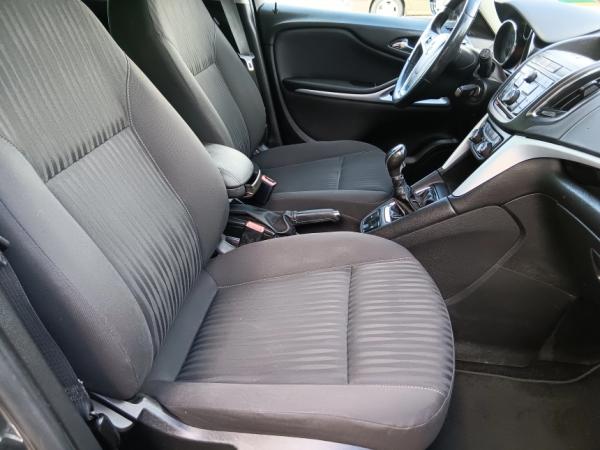 Brown Opel Zafira 2012 in Riga, with an engine capacity of 1.40 L and mileage of 208 thousand km for 6200 €, photo 9 on AUTOMOTO.COM.LV