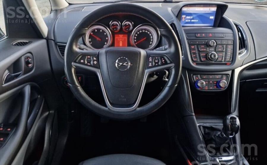 Brūns Opel Zafira 2012 Daugavpils, ar dzinēja tilpumu 2.00 L un nobraukumu 297 tūkst. km par 5700 €, foto 3 vietnē AUTOMOTO.COM.LV